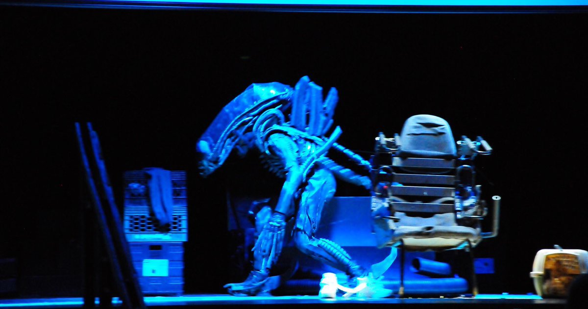 Ρίντλεϊ Σκοτ και Σιγκούρνι Γουίβερ στέλνουν συγχαρητήρια στο σχολείο ...