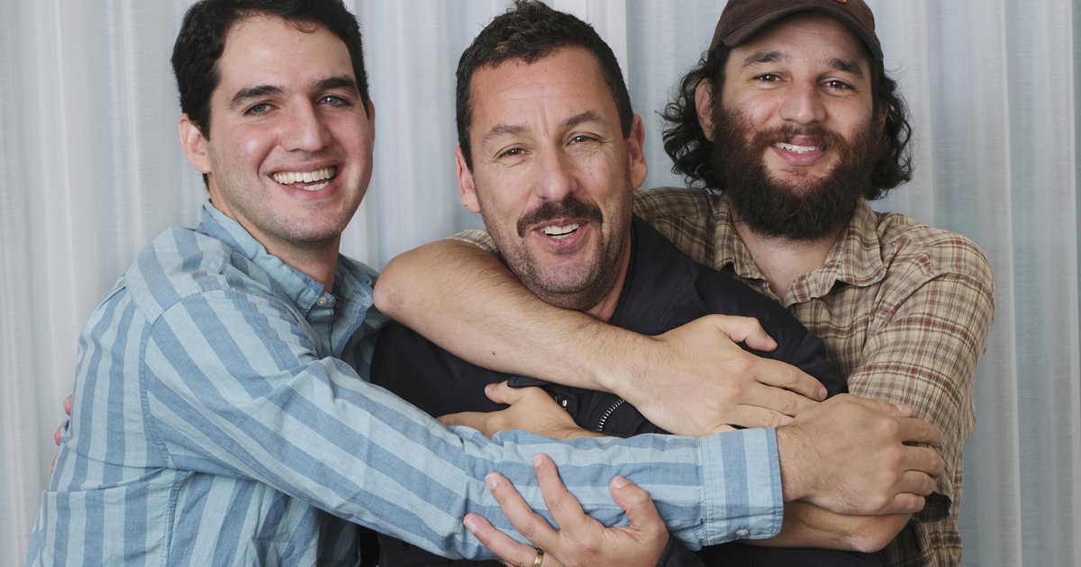 Ο Άνταμ Σάντλερ και οι 340 σελίδες σεναρίου της επόμενης συνεργασίας ...