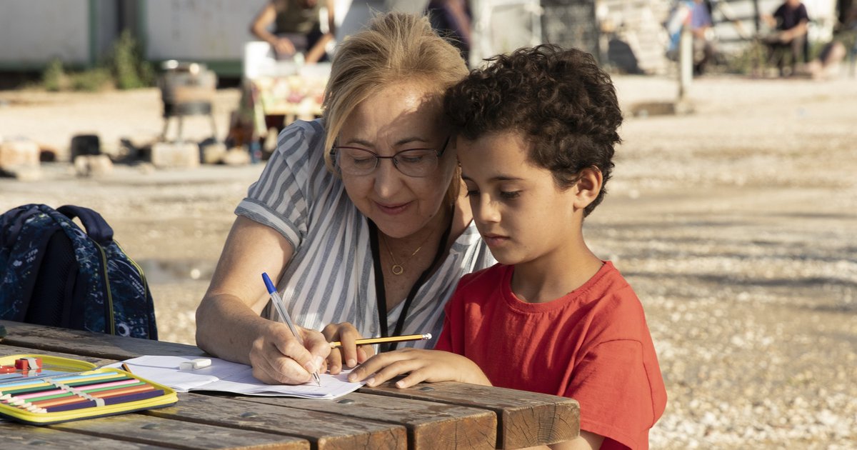 Η Εθελόντρια - ταινιες , παιζονται τωρα || cinemagazine.gr