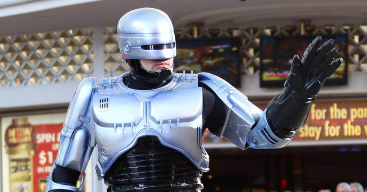 Ο νόμος του Μέρφι! Ο Τζέιμς Γουάν ετοιμάζει σειρά «Ρόμποκοπ» - νεα ...